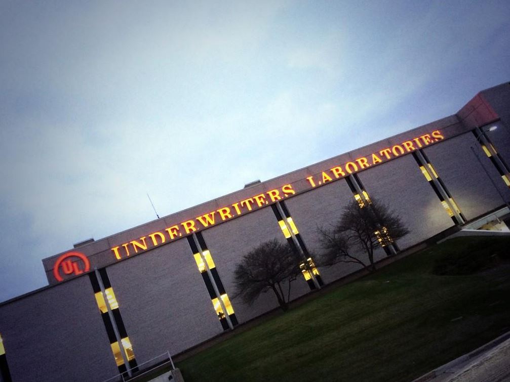 PV system fire test at Underwriters Laboratories | pvbuzz media